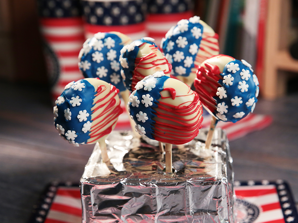American Flag Oreo Pops